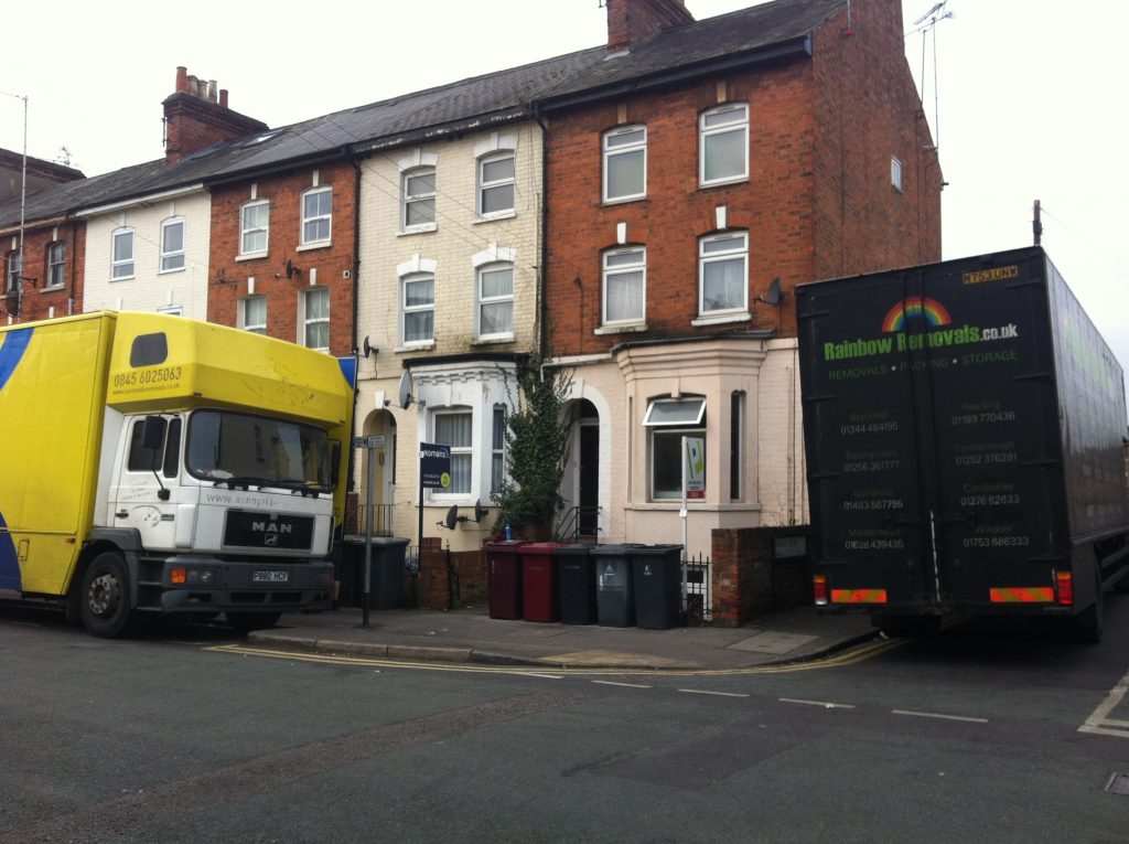 Fatherhood: Top Home Moving FAILS we all Recognise | The Mediocre Dad